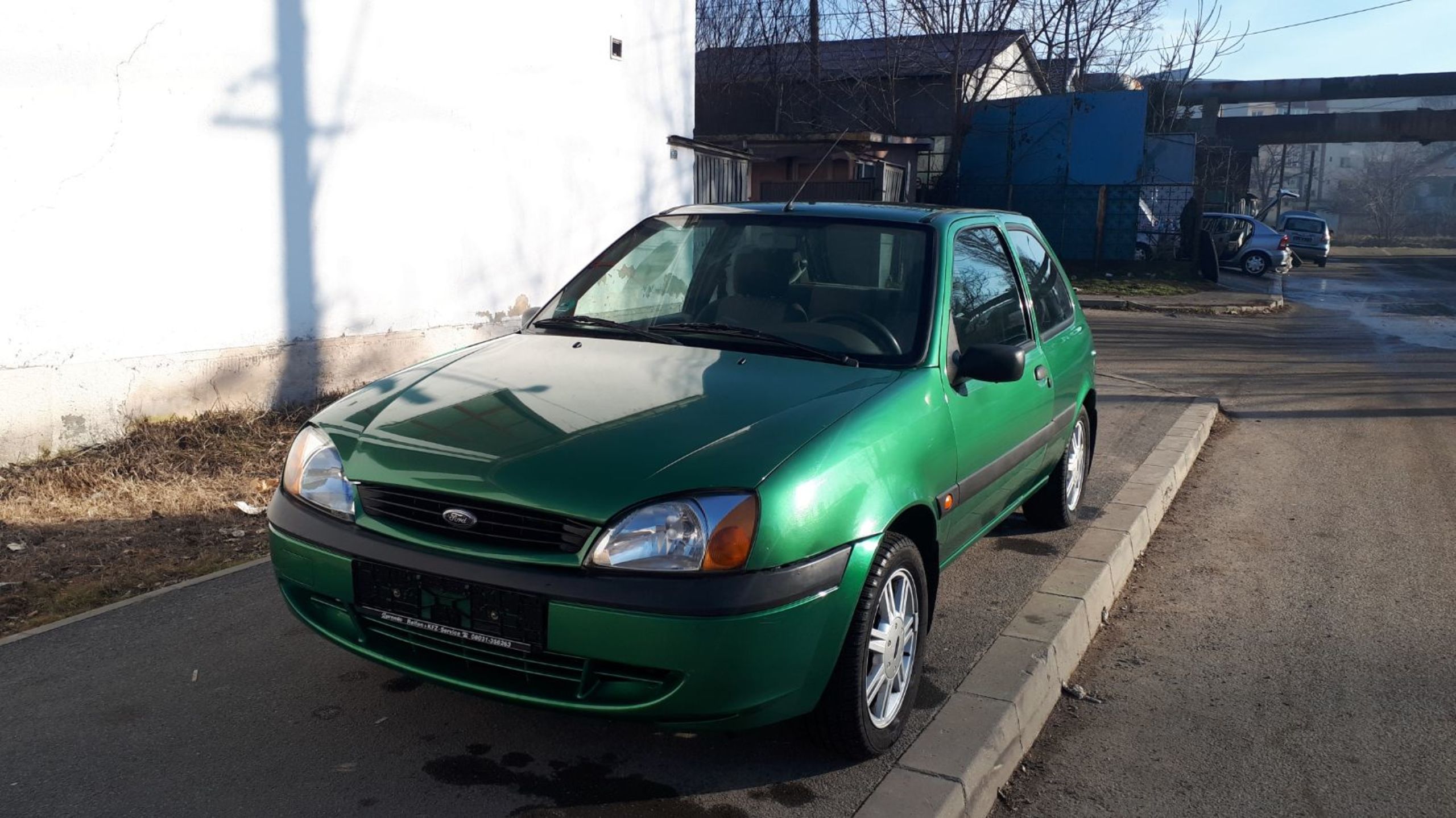 Ford Fiesta An 2000, Hatchback Benzină din Dolj